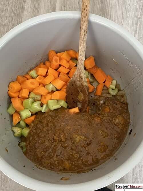 Recipe This | Slow Cooker Topside Roast Beef