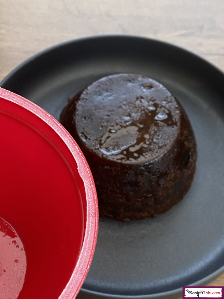 Microwave Christmas Pudding | Recipe This